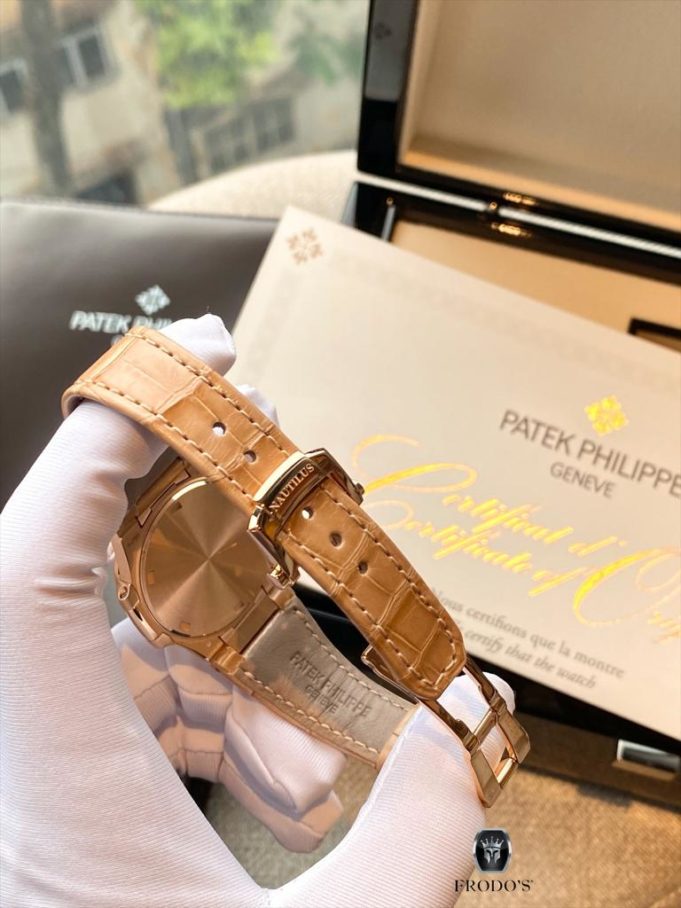 PATEK PHILIPPE NAUTILUS 7010R-012