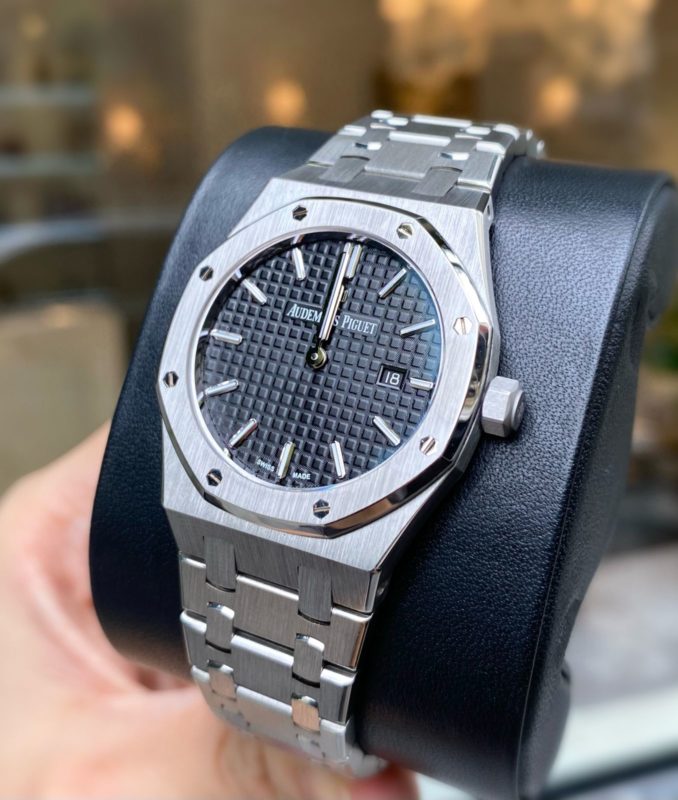 AP Royal Oak Offshore Selfwinding Chronograph 26238ST Tiffany chờ hàng